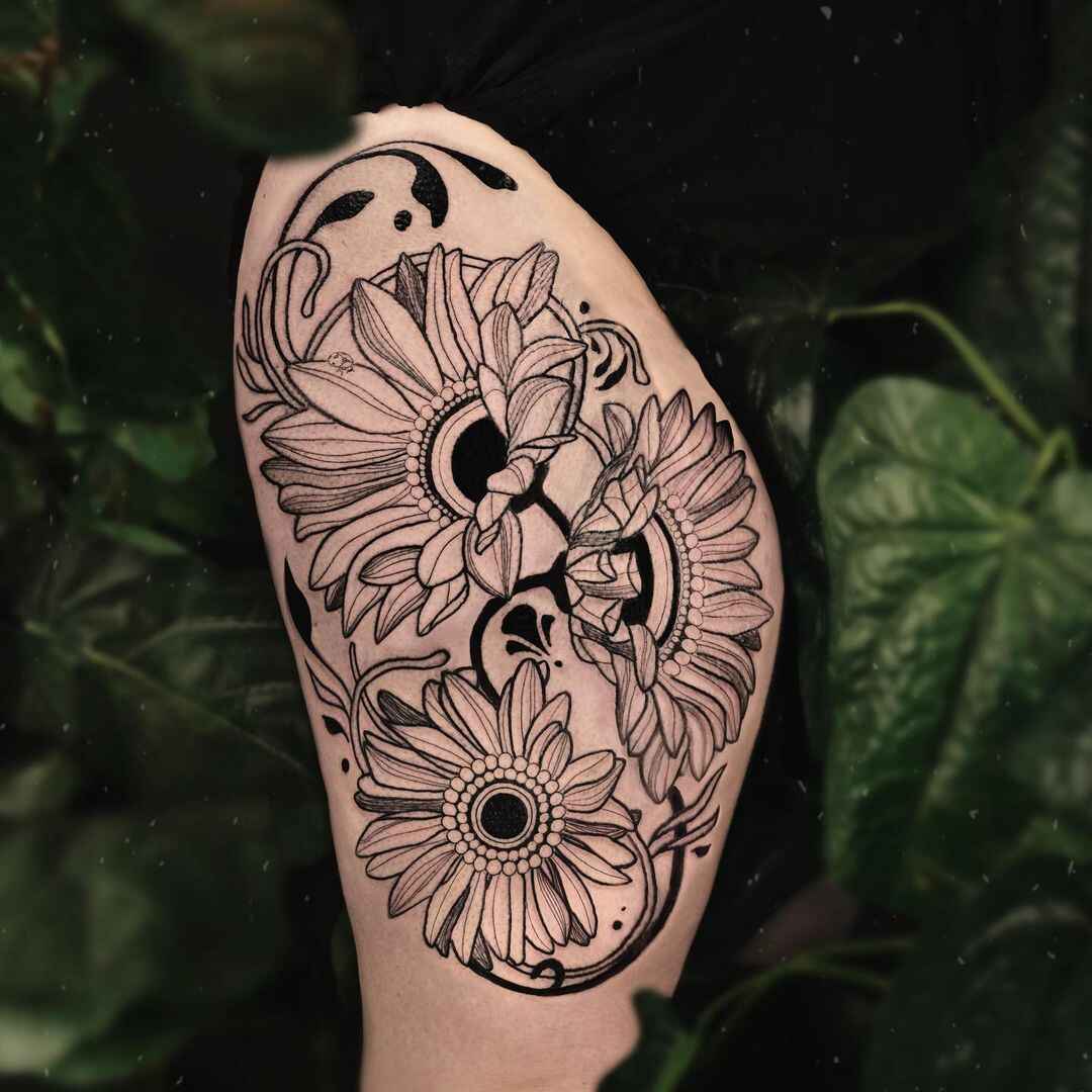 Flower Thigh Tattoo: 107 Trending Designs & Ideas